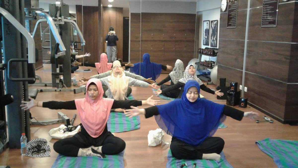 Pengalaman Yoga di Hotel Best Western Papilio Surabaya