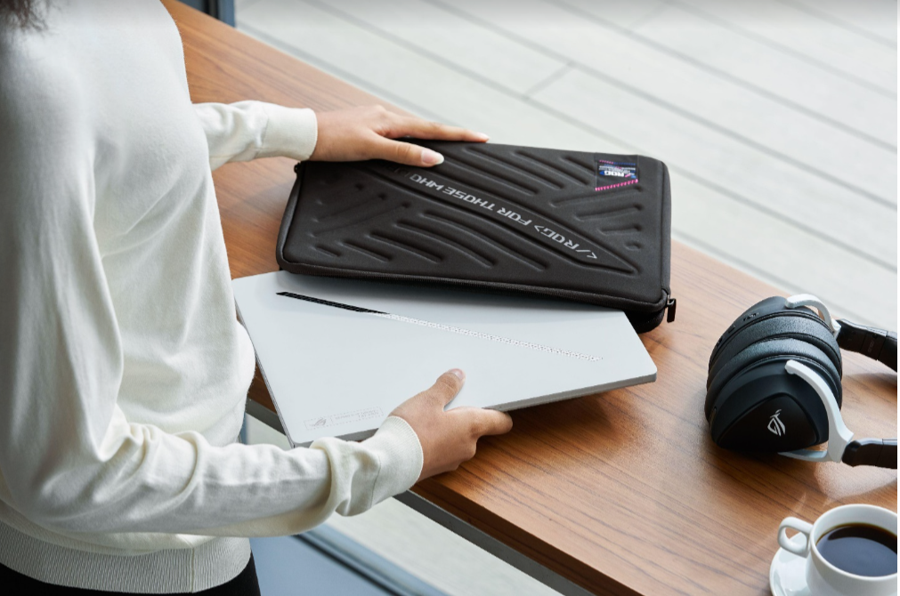 Rekomendasi Laptop Gaming ASUS ROG Terbaik, Tertipis dan Teringan di Dunia!